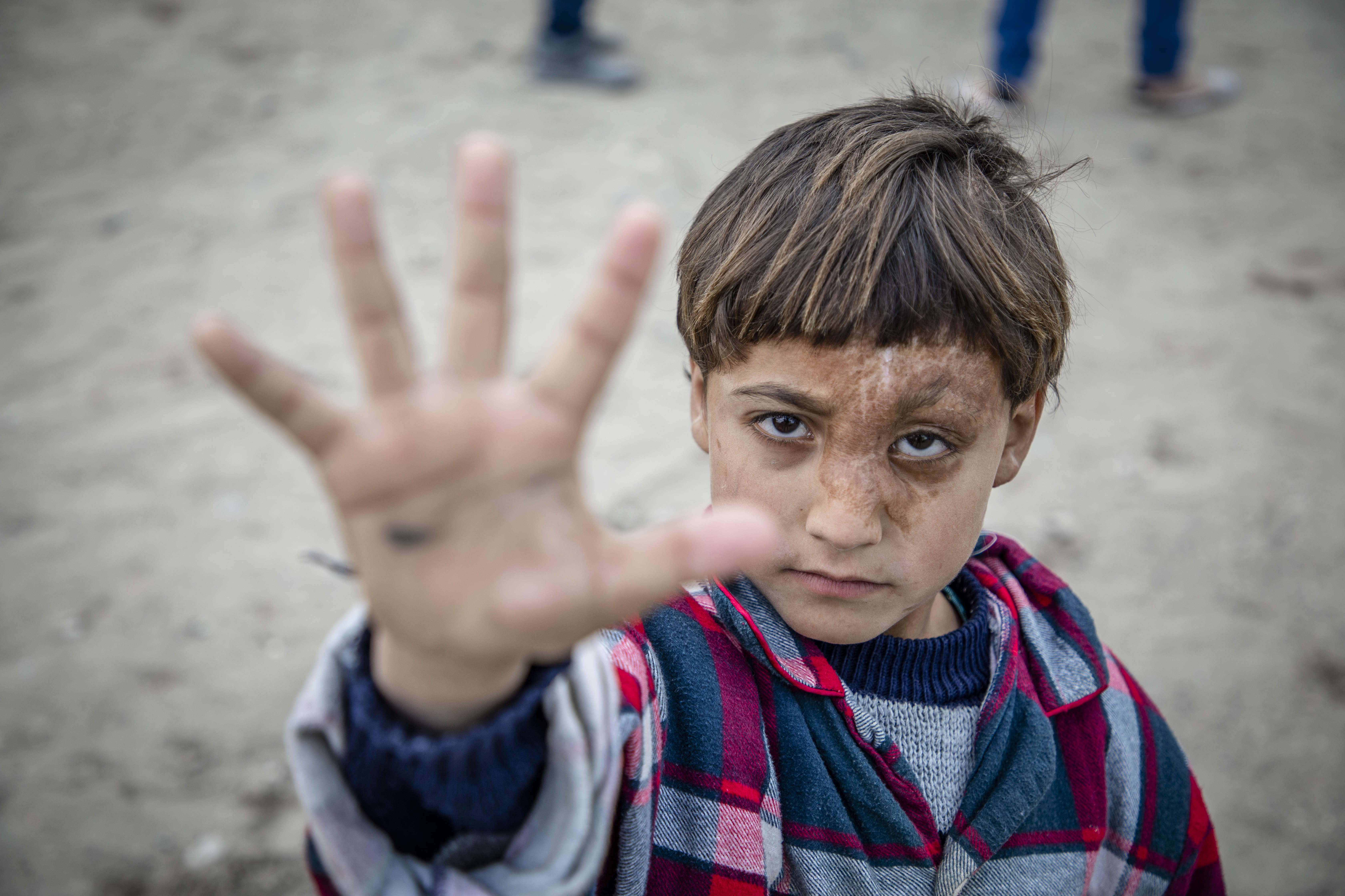 Så skyddar vi barn i krig och konflikter - Rädda Barnen